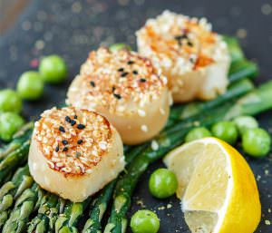 Stir Fried Scallops with Asparagus and Sesame Seeds | Panamei Seafood